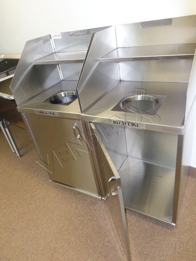 Inside garbage bins - Vendexx St-Laurent Montreal - Vendexx